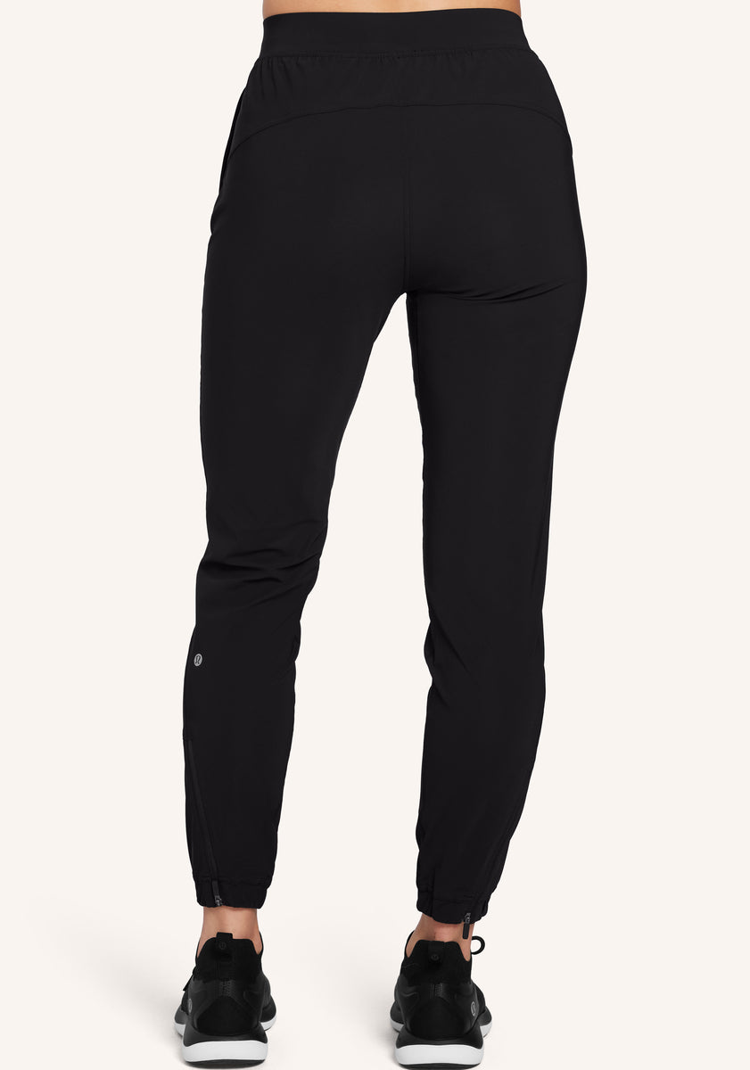 Adapted State High-Rise Jogger – Peloton Apparel UK